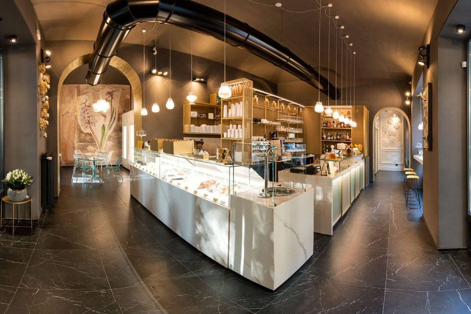 Surprise your client with the right lighting choreography