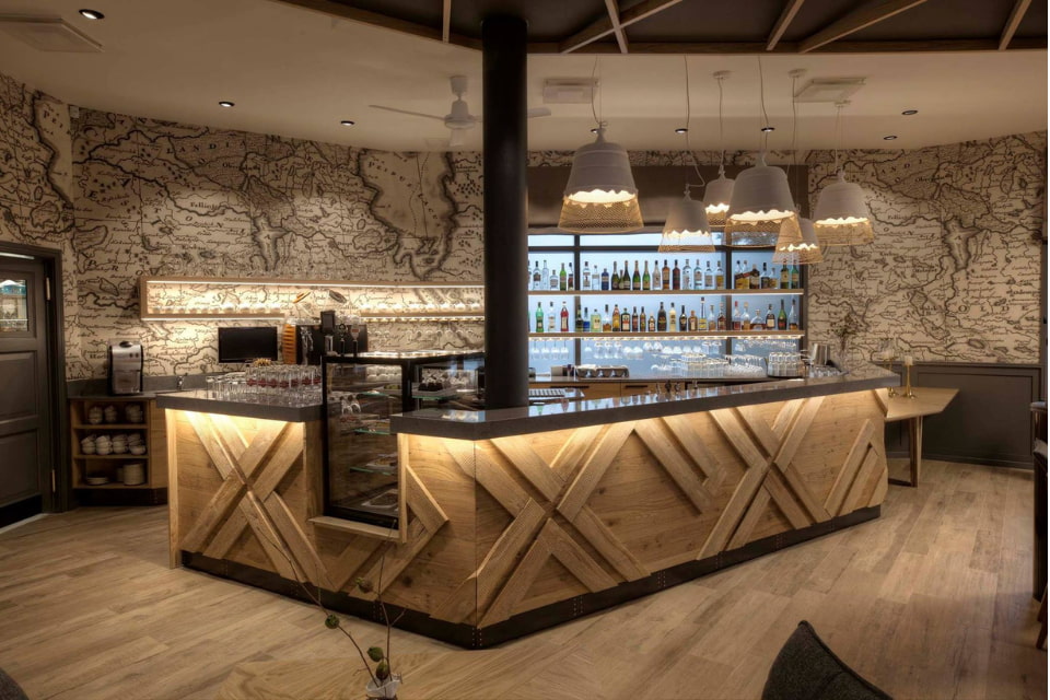 Bar counter lighting: how to choose the lamps