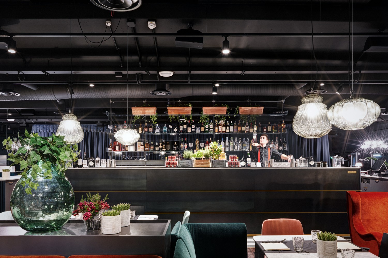 Bar lighting: 10 steps for choosing and positioning lamps